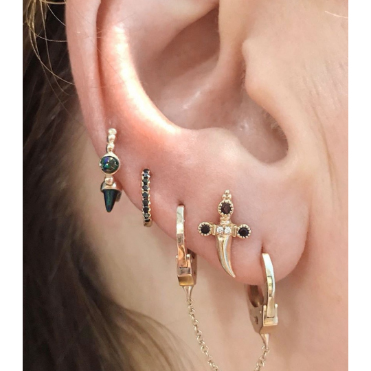 Piercing Oreille Maria Tash en or 18 carats Poignard Diamants Piercing Oreille Maria Tash en or 18 carats Poignard Diamants